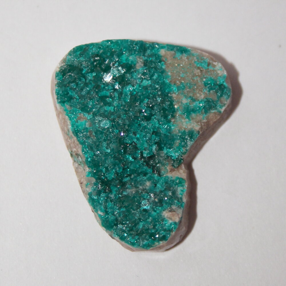 Диоптаз кабошон, натуральный камень, 27х22х4 мм, Казахстан, "True Stones"