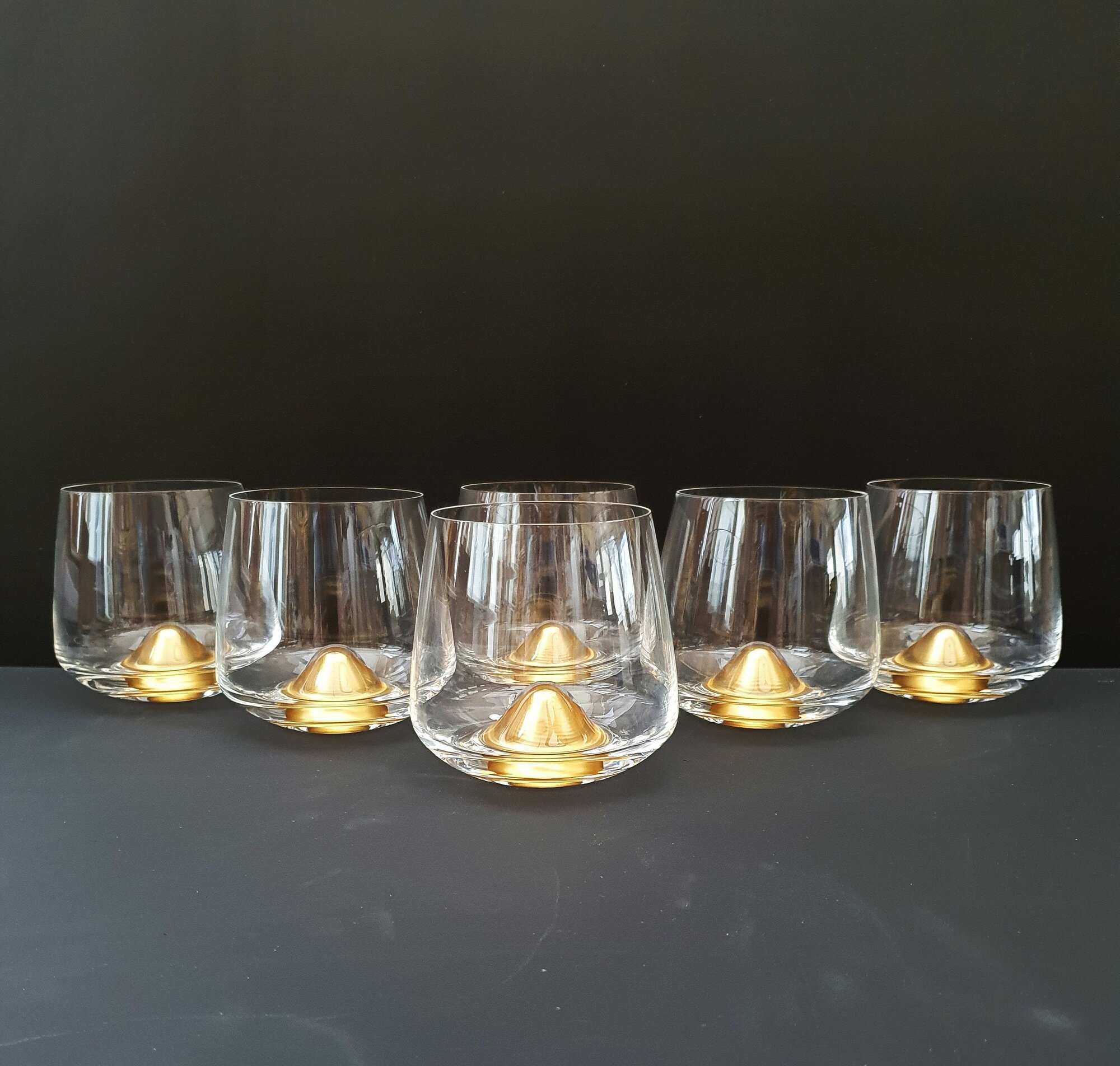 Набор бокалов для виски "Исландс/gold"310ml. H-9 см. D донышка-9см. В подарочной коробке.(у коробки чуть замят угол)