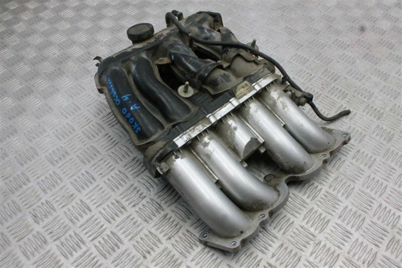 Б/У Коллектор впускной Skoda Octavia A4 / Шкода Октавия A4 1.8 AGN 125Л.С 1998