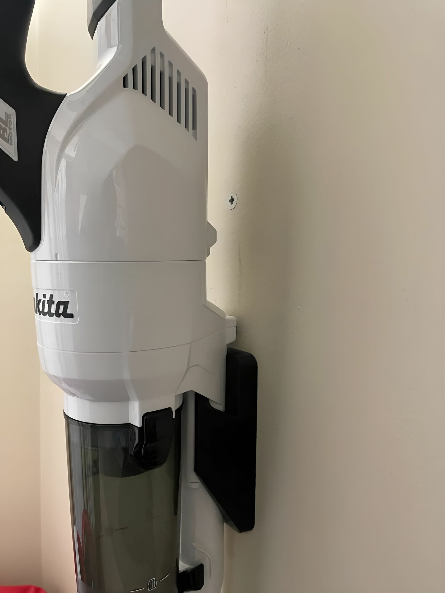Настенное крепление для пылесоса Makita DCL286/CL003