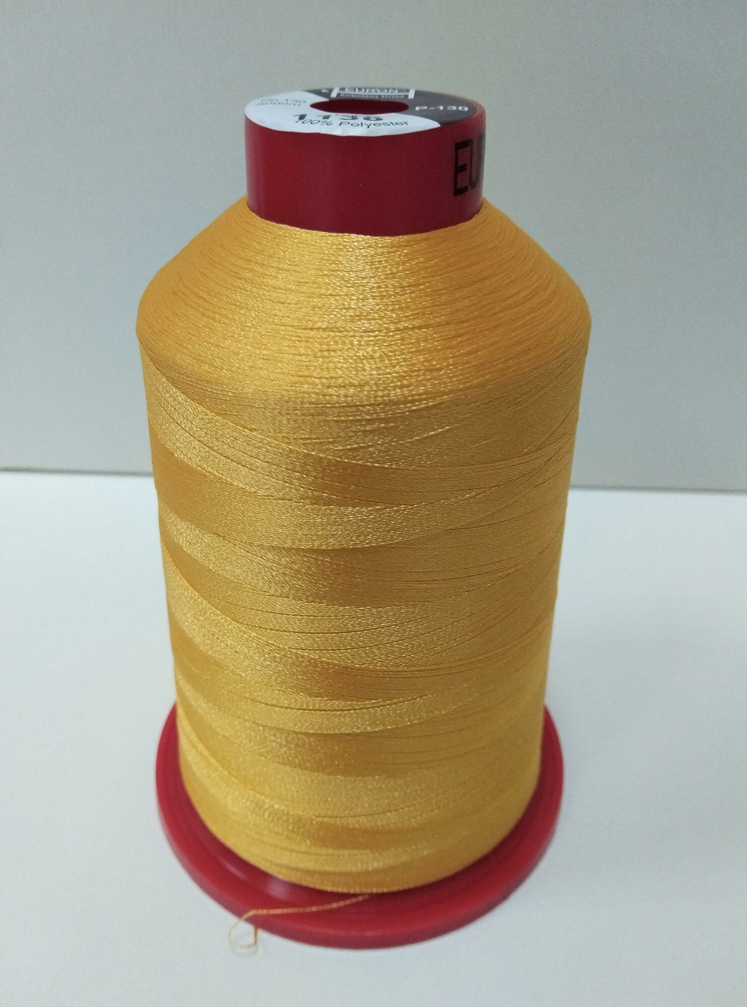 Нитки вышивальные Euron Р-130 №130 5000м, полиэстер, Цвет-1136 желтый