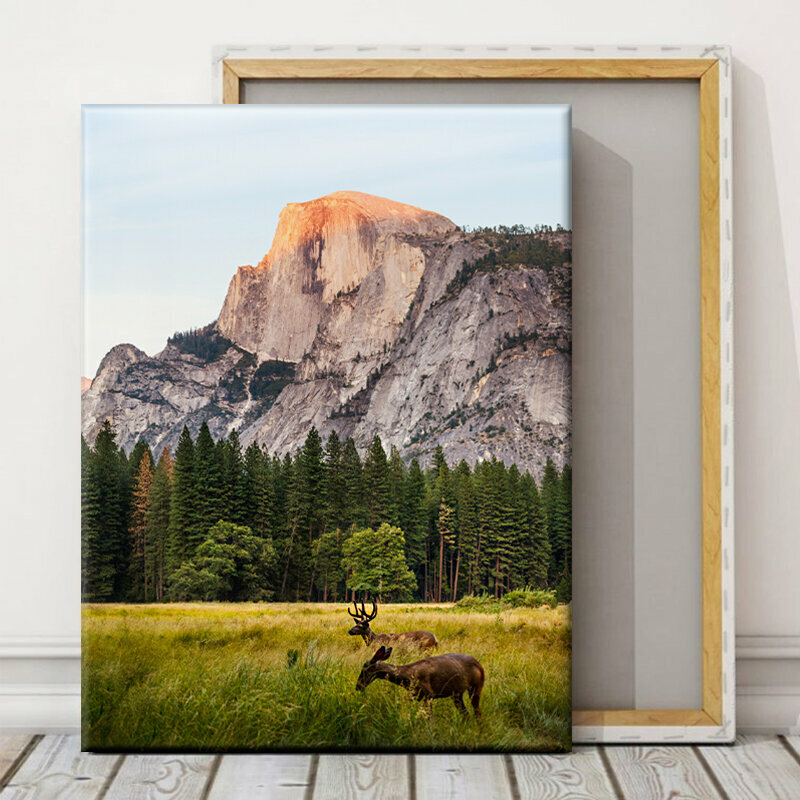 Картина на холсте 40х50 см "Пейзаж. Горы и олени", на стену для интерьера