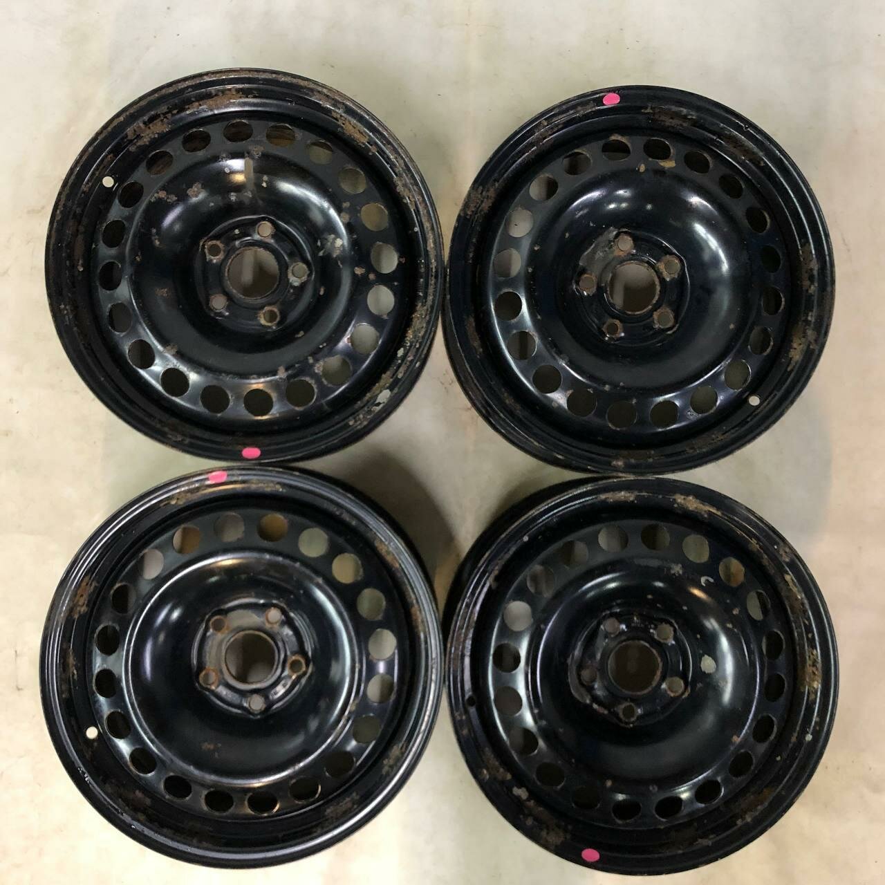 Колесные диски Штампованные 16x6.5 PCD 5x105 D57.1 ET38 (Реплика)