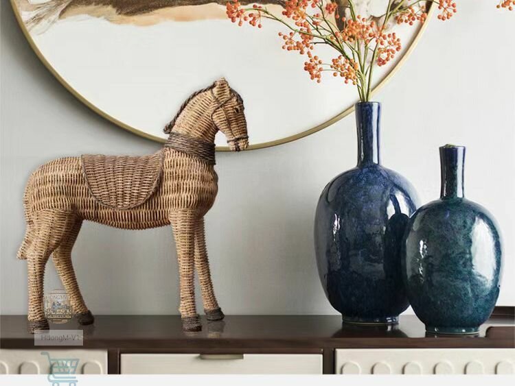 Статуэтки для интерьера. Подарок. Лошади из плетеного ротанга