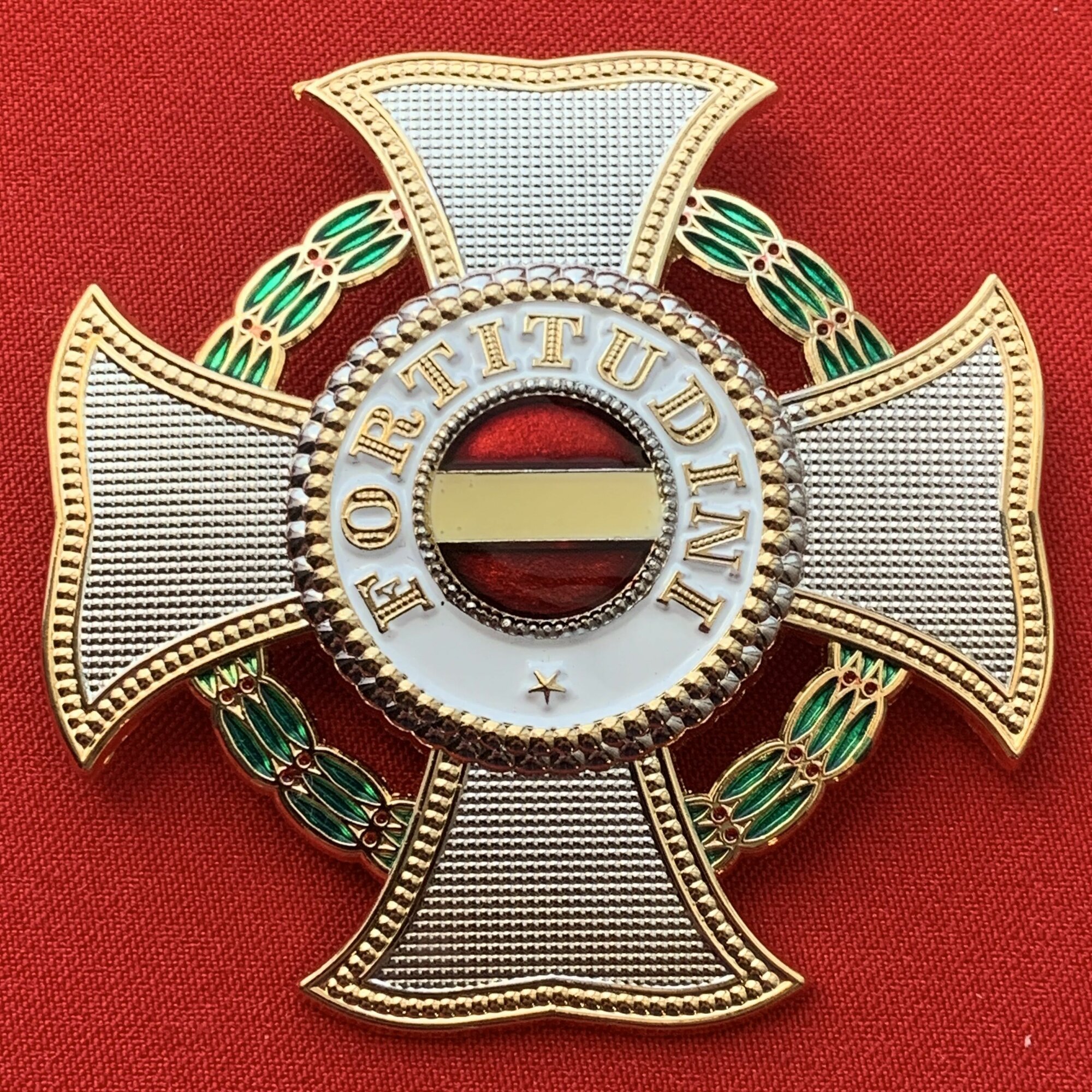 Звезда Военного ордена Марии Терезии, муляж иностранной награды. Размер 62х62 мм.