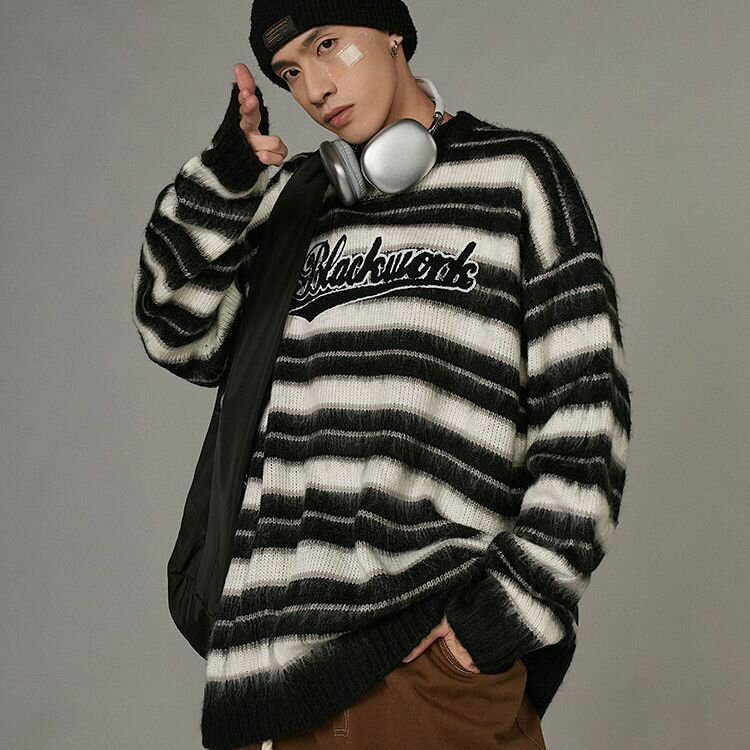 Свитер
