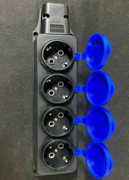 Розетка IP44 открытой установки, уличная влагозащищенная каучуковая с заземлением 250В 16А 3,5 кВт