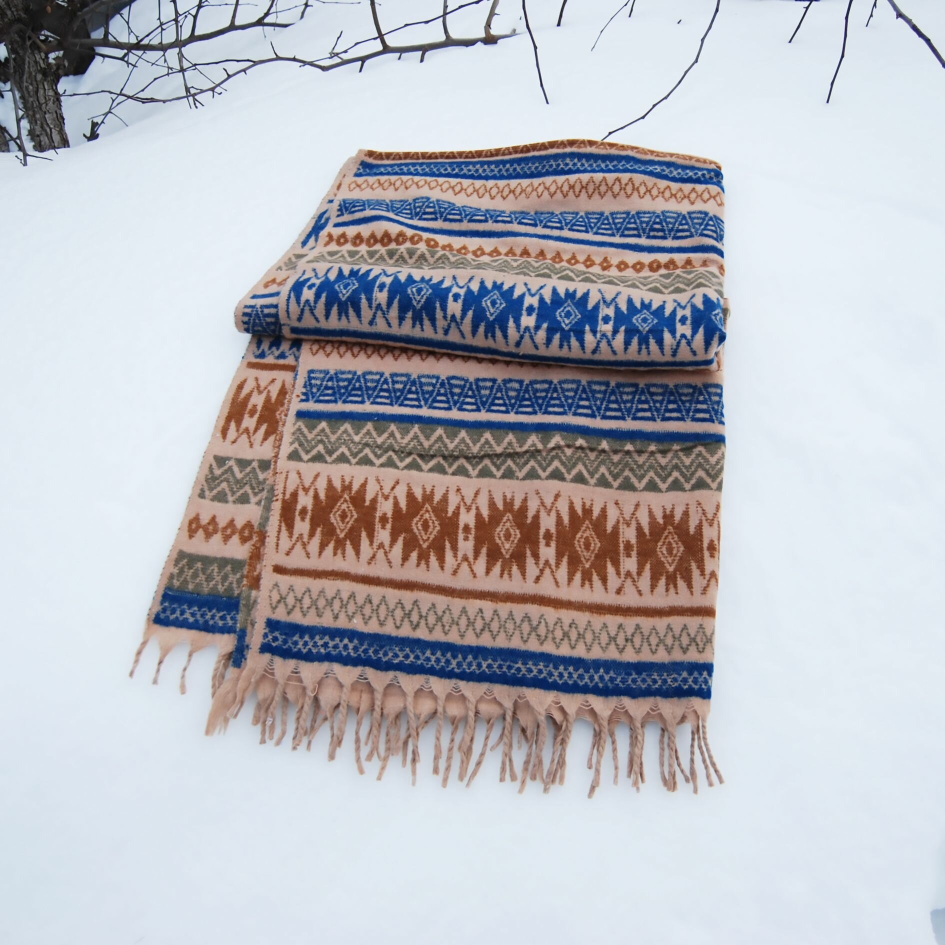 Плед-палантин полушерстяной из шерсти яка