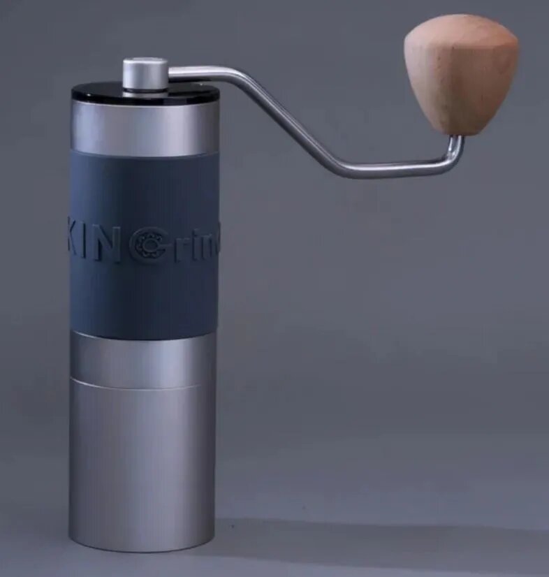 Ручная кофемолка Kingrinder K1 с металлическими жерновами для идеального помола кофе в домашних условиях