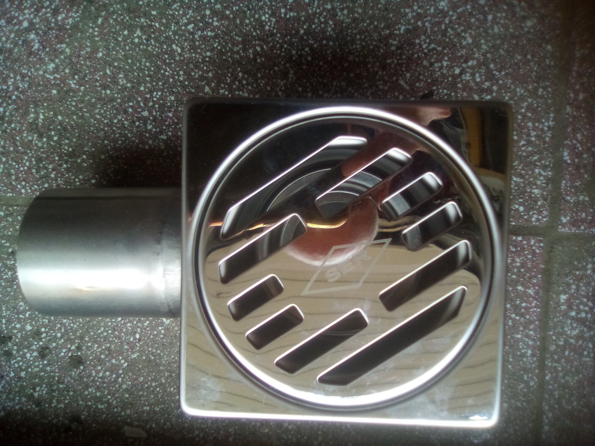 Трап горизонтальный ф50 нержавейка, 10см*10см