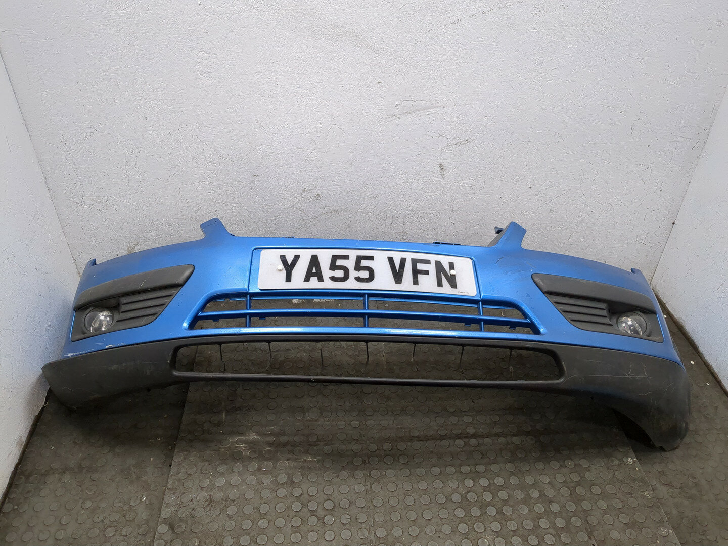 Бампер передний Ford Focus 2 Б/У