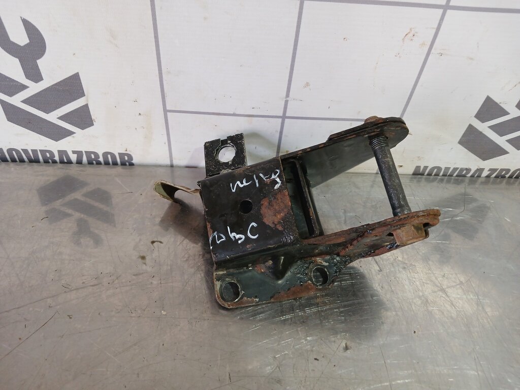 Кронштейн КПП Kia Spectra 2001-2011