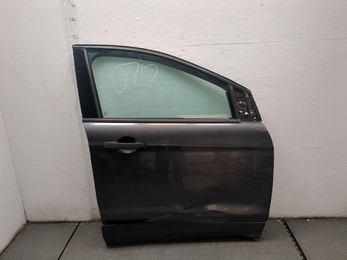 Дверь боковая (легковая) правая передняя Ford Escape Б/У