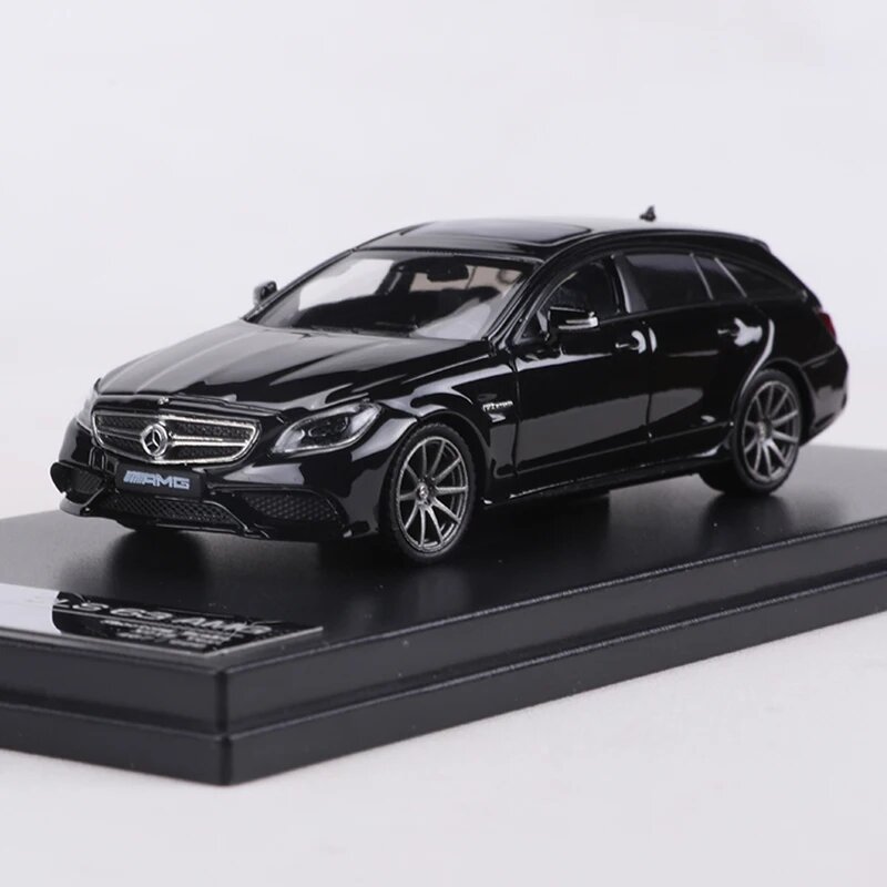 Maisto 1:64 Mercedes CLS63 AMG черный