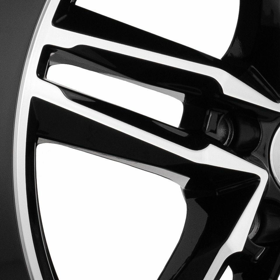 Вектор В138 17x7 5x108 et33 dia60.1 Алмаз черный