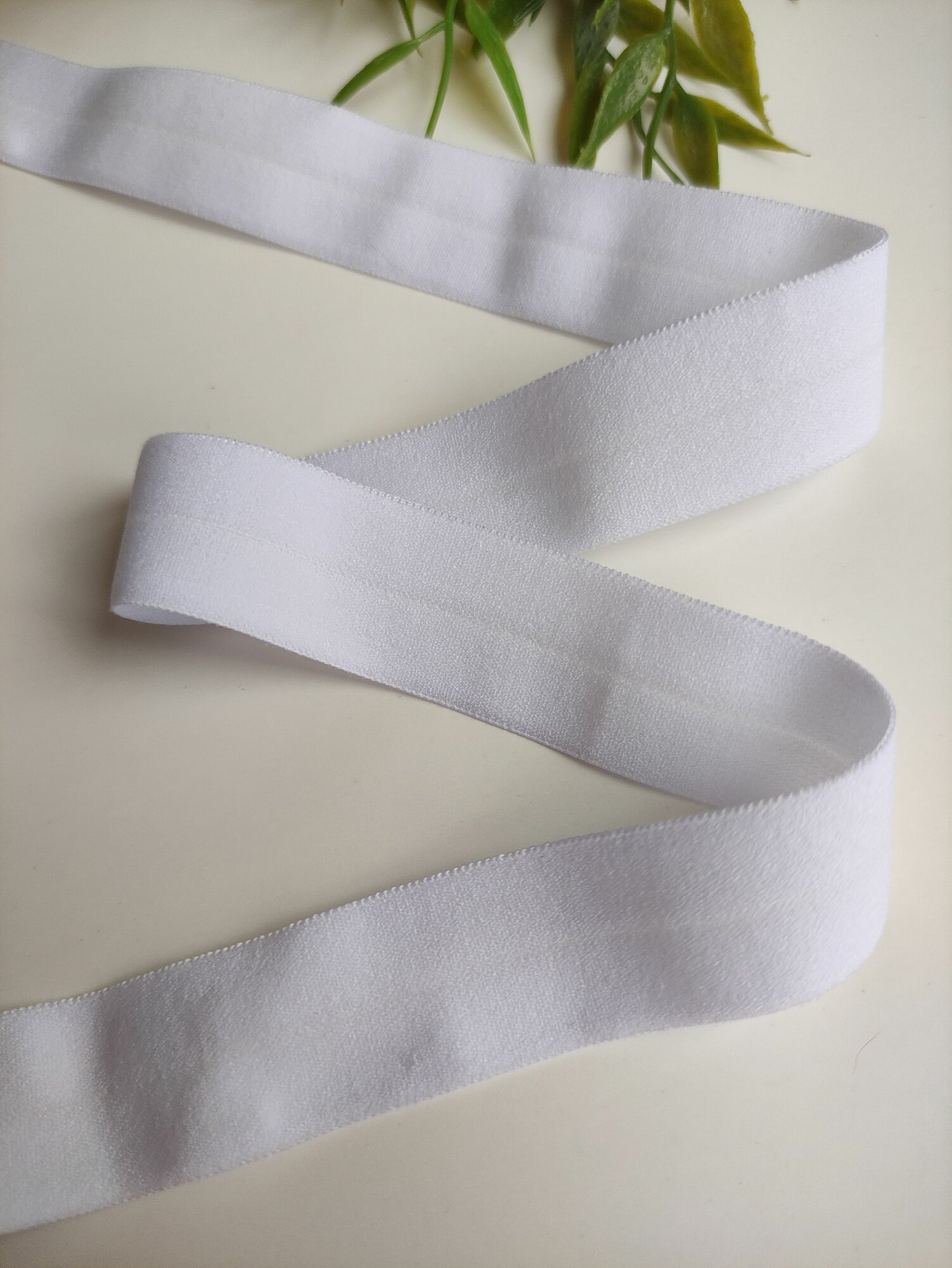 Трикотажная бейка (окантовочная резинка) шир. 20мм, длина 5м, матовая белая
