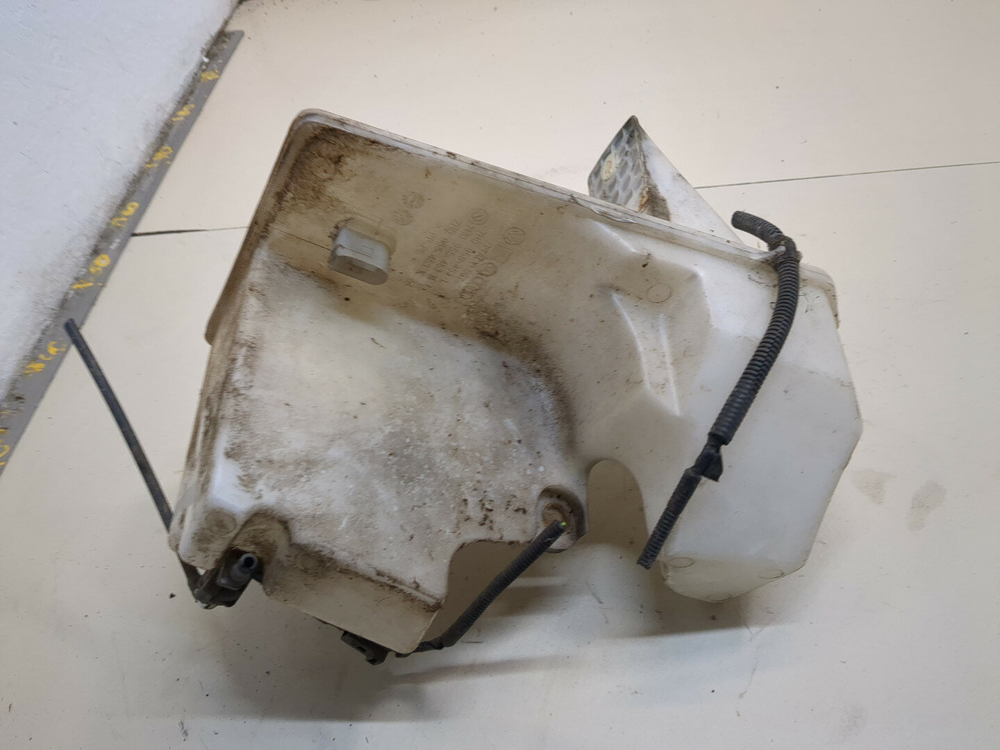 Бачок омывателя Volkswagen Transporter 5 Б/У