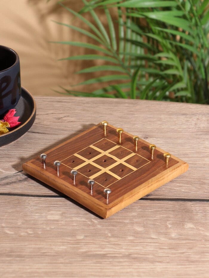 Настольная игра Крестики-нолики, 13×13.5 см, дерево шишам, латунь