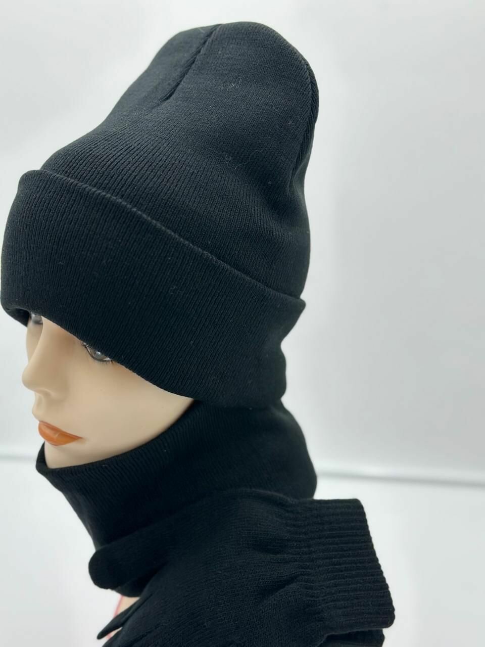 Шапка Осень-зима 2025 для женщин