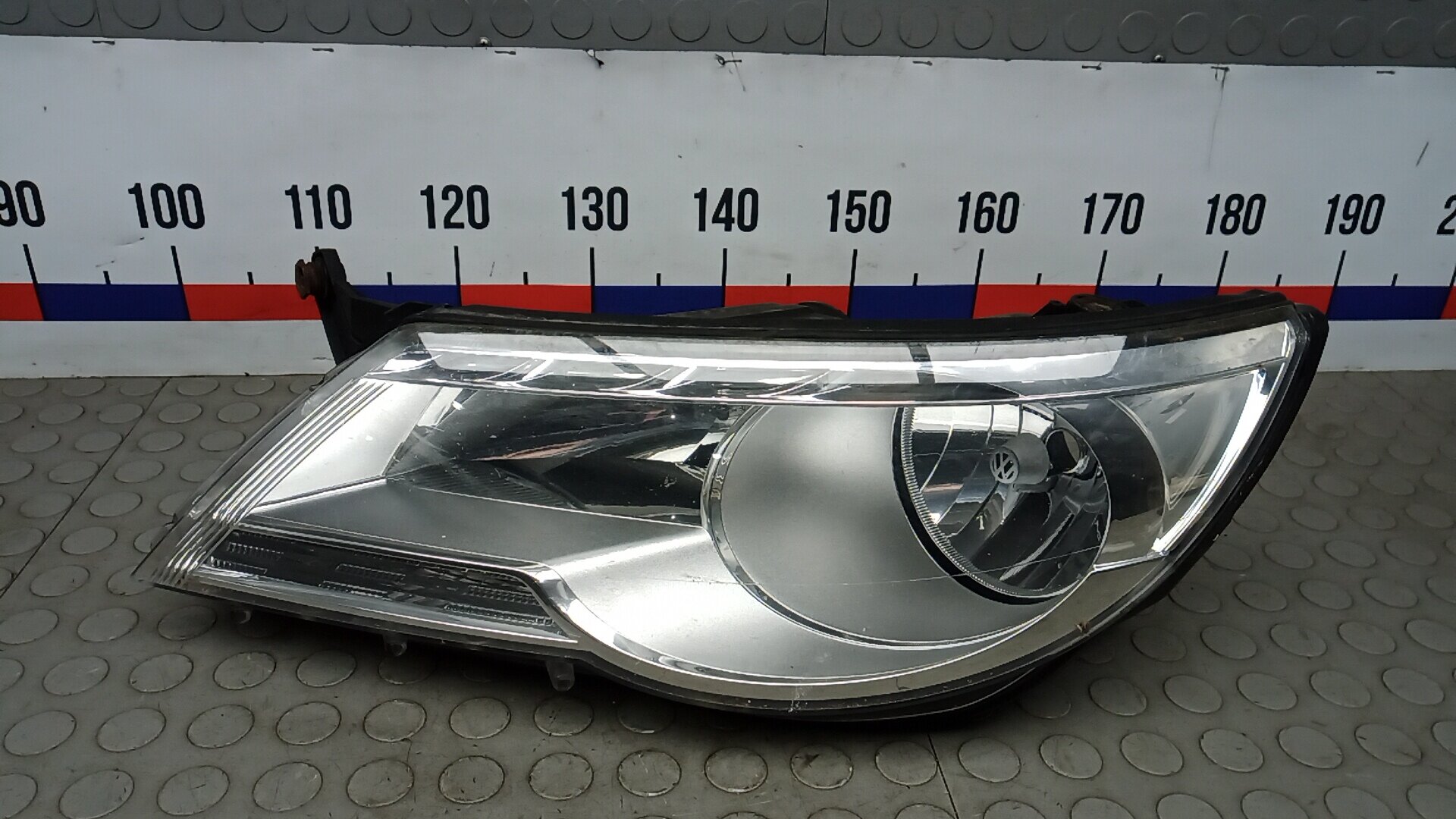 Фара левая VOLKSWAGEN TIGUAN 1, Номер 5N2941031K, 5N2941031H