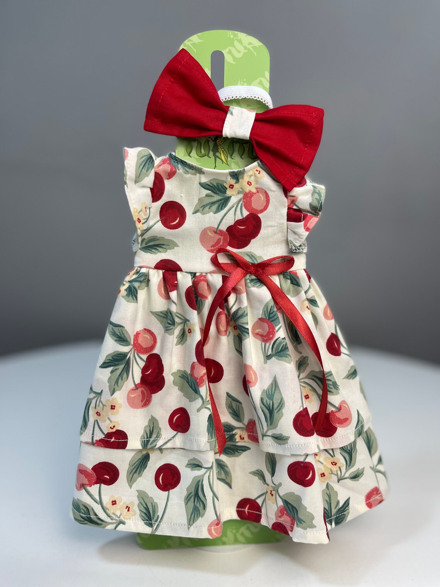 Комплект одежды для кукол 32-34 см: платье свободное "Вишневый сад", берет, арт. 32