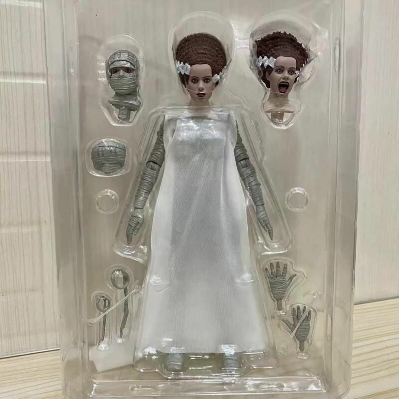 Фигурка Дракула Ultimate от Neca — фото 1