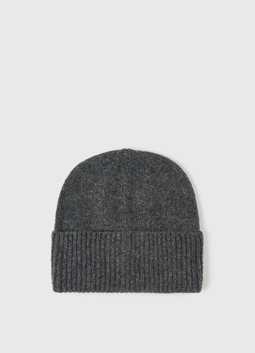 Шапка для женщин