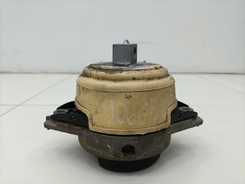 Опора двигателя передняя Mercedes-Benz ML-Class W166 2011