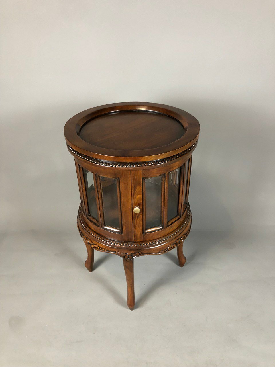 Шкафчик застекленный для напитков DOMKORLEONE, красное дерево (mahogany wood), H031-HP, цвет орех HP (коричневый)