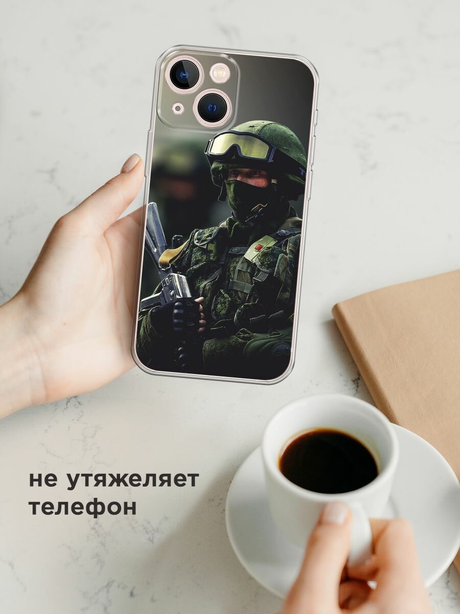 Чехол на Apple iPhone 13 mini / Айфон 13 мини с принтом "Солдат" — фото 1