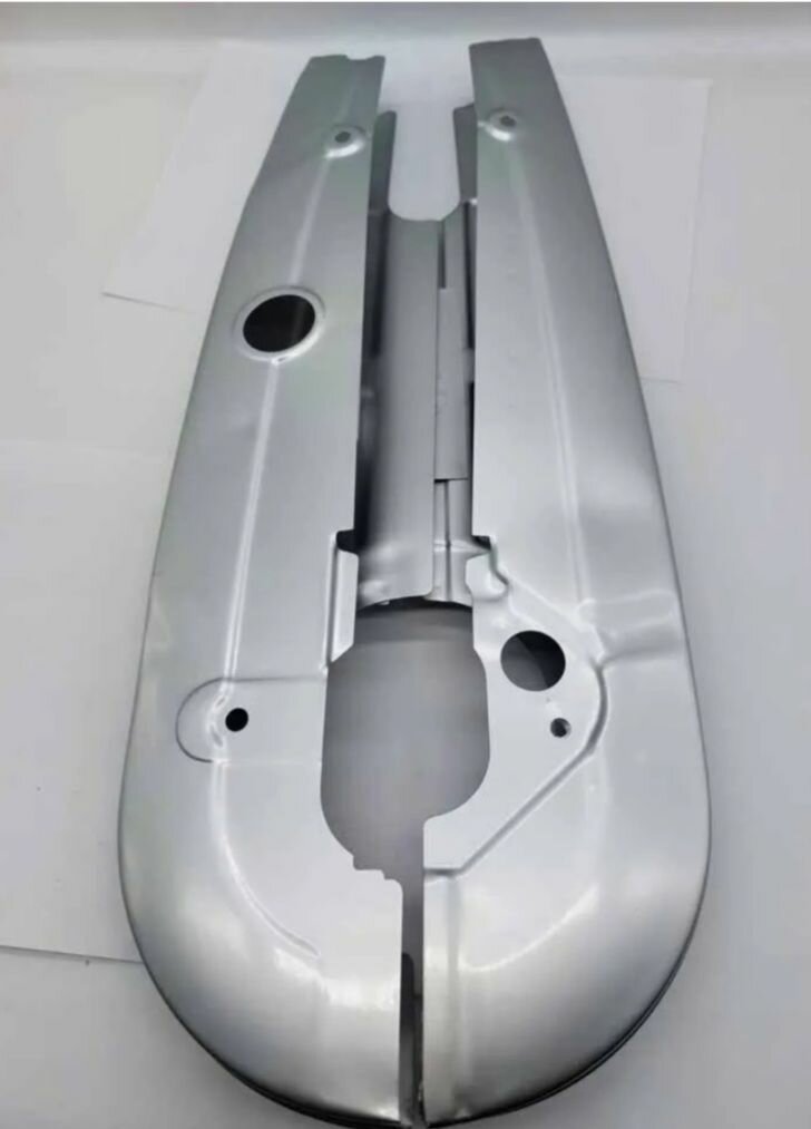 Кожух приводной цепи на мопед Альфа, Дельта, металл, серый