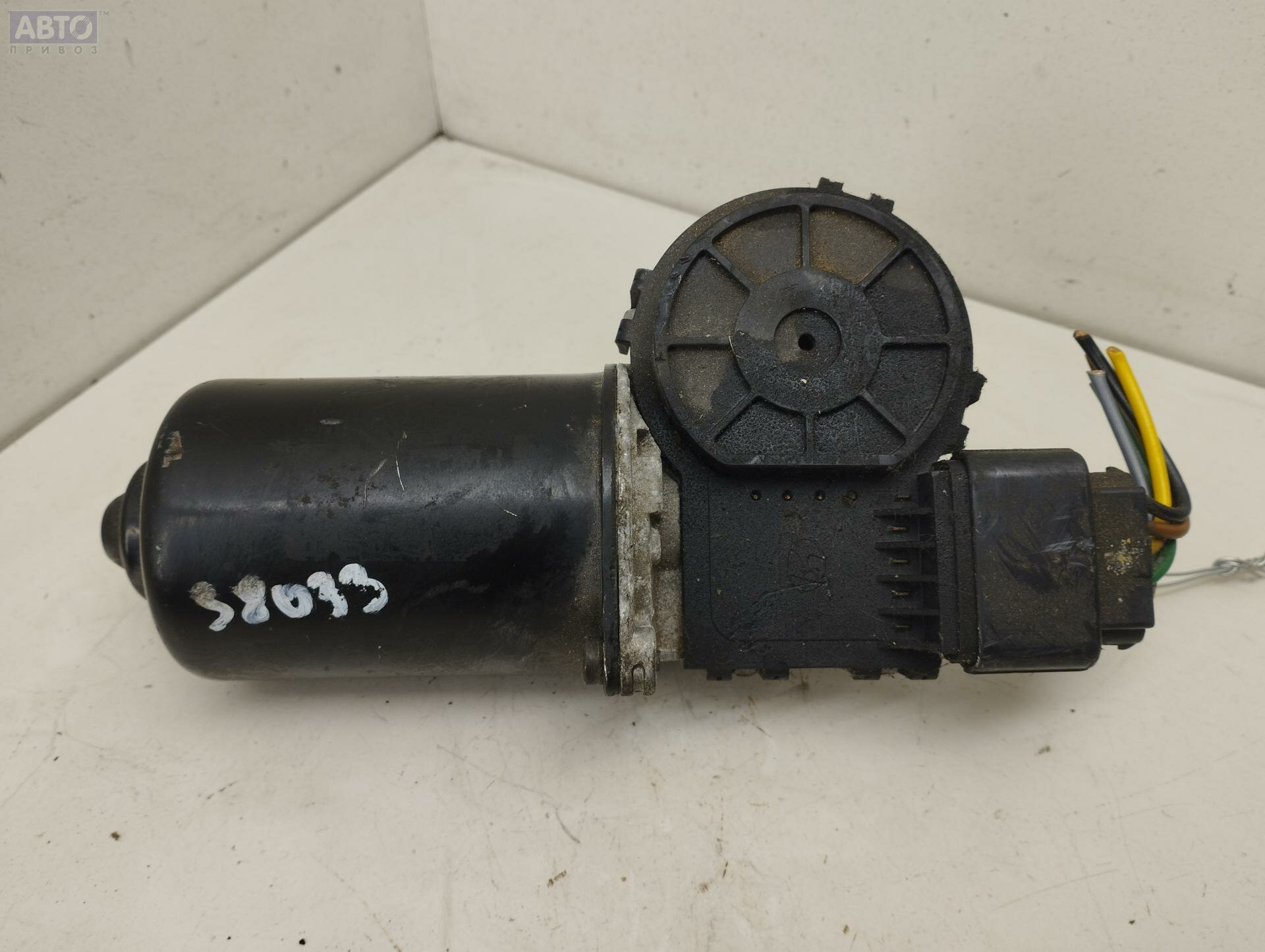 Двигатель стеклоочистителя переднего (моторчик дворников) Hyundai Coupe (2002-2008)