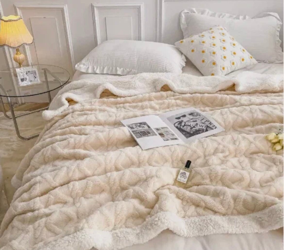 Плед-покрывало "Косичка", 200x230см, велсофт, двухстороннее, кант, молочный