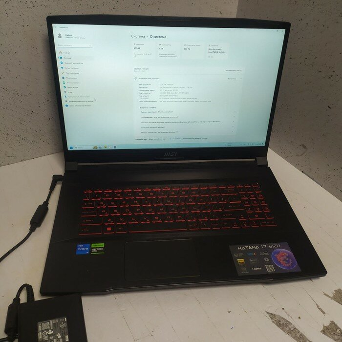 Ноутбук MSI Katana 17 B12UCR-821XRU