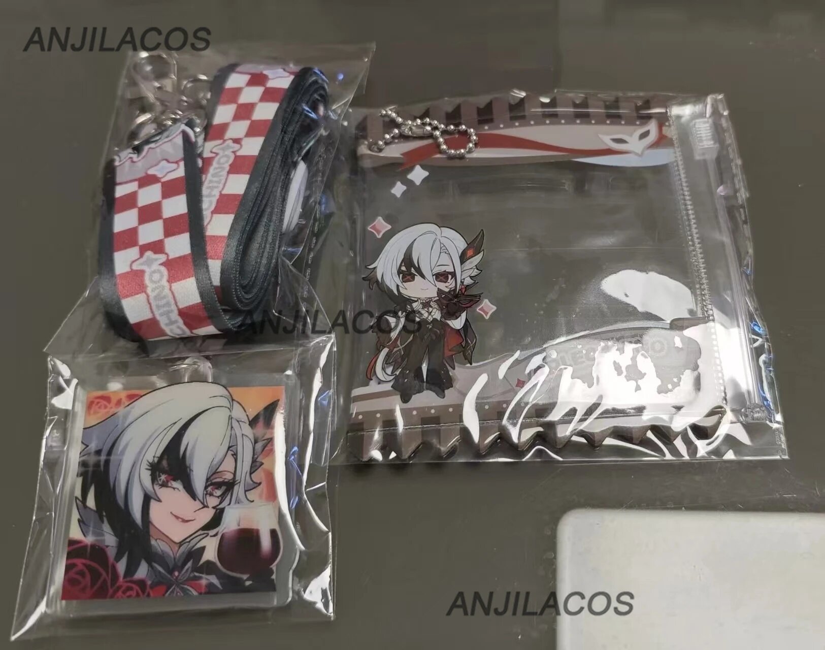 Фигурка Арлекино Genshin Impact Bag candy strap