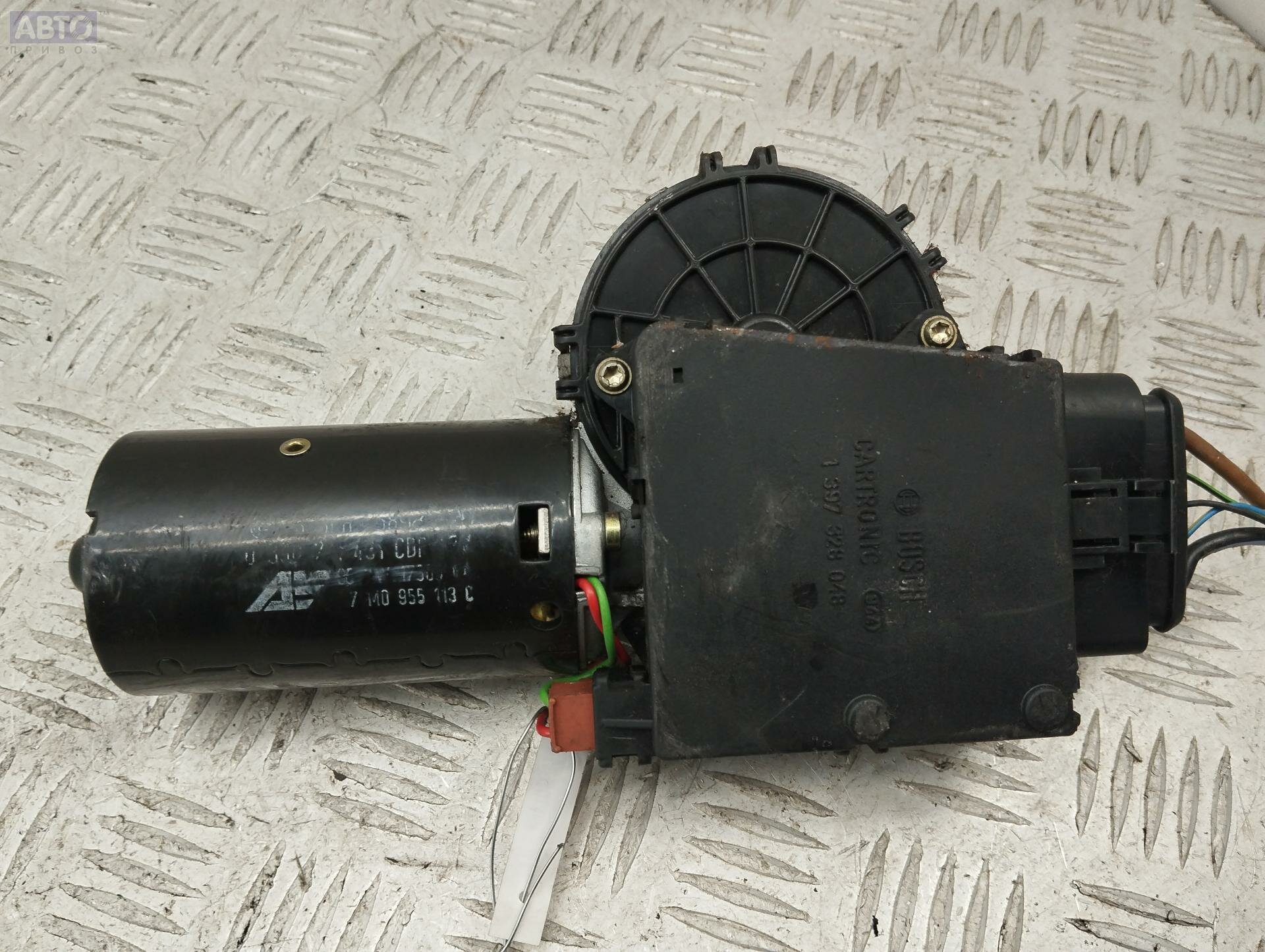 Двигатель стеклоочистителя переднего (моторчик дворников) Ford Galaxy (1995-2000)