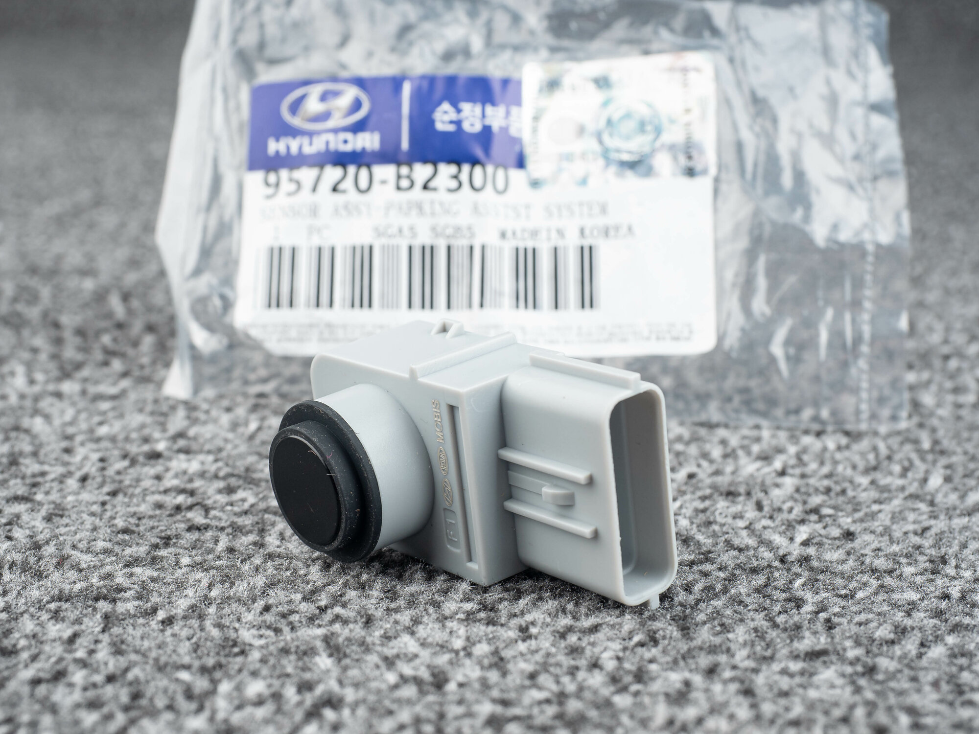 Парктроник датчик парковки Kia Soul 2 / Optima / Santa fe 95720-B2300 новый
