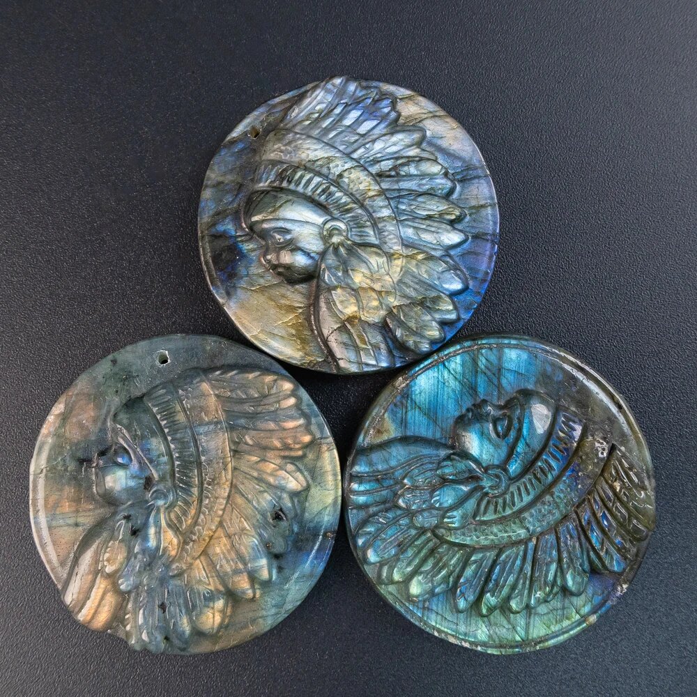 Кулон из лабрадорита синий 43x43x9 мм