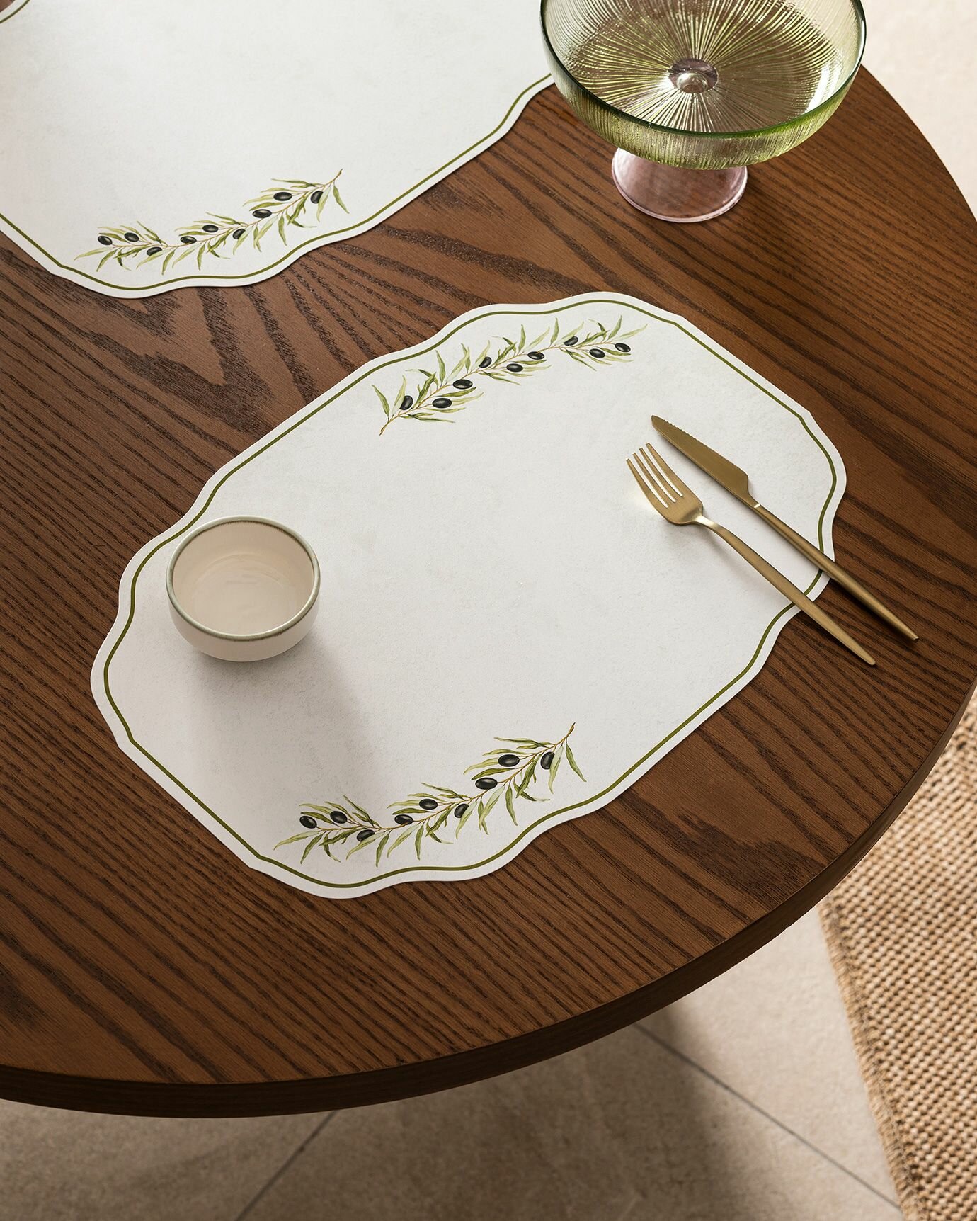 Салфетки сервировочные на стол, набор из 4 шт. Состав:100% Пластик. Размер:42X29CM. Цвет: Белый, Зеленый/ARMAND