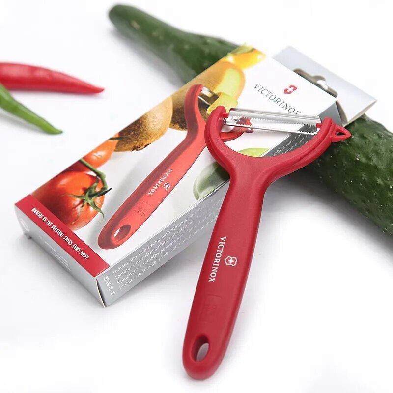 Victorinox Фрукто-овощечистка (7.6079.1) красный, для овощей и фруктов — фото 1