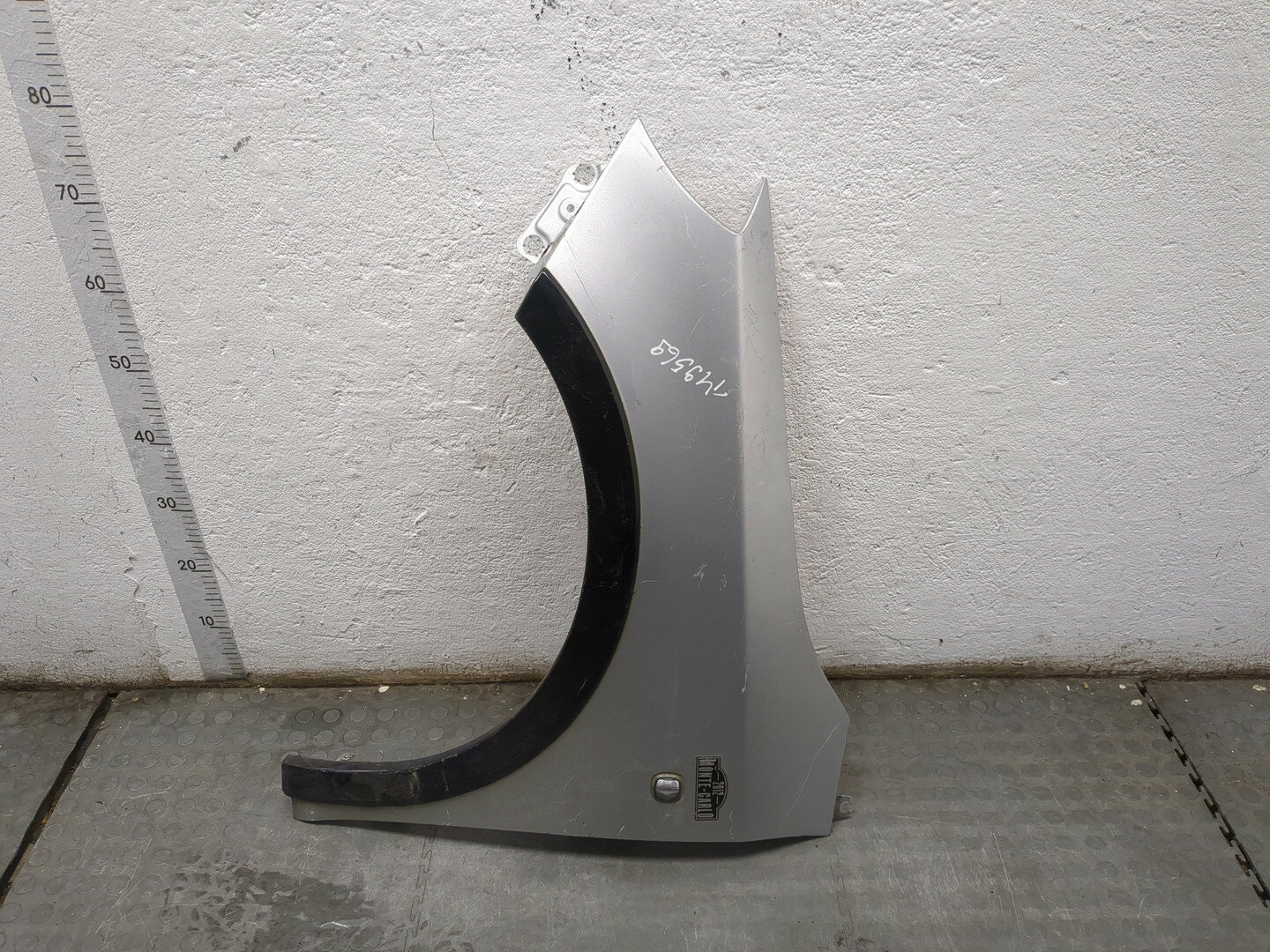 Крыло левое переднее Skoda Fabia Б/У