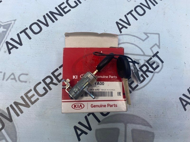 Личинка замка двери левой Kia RIO 3