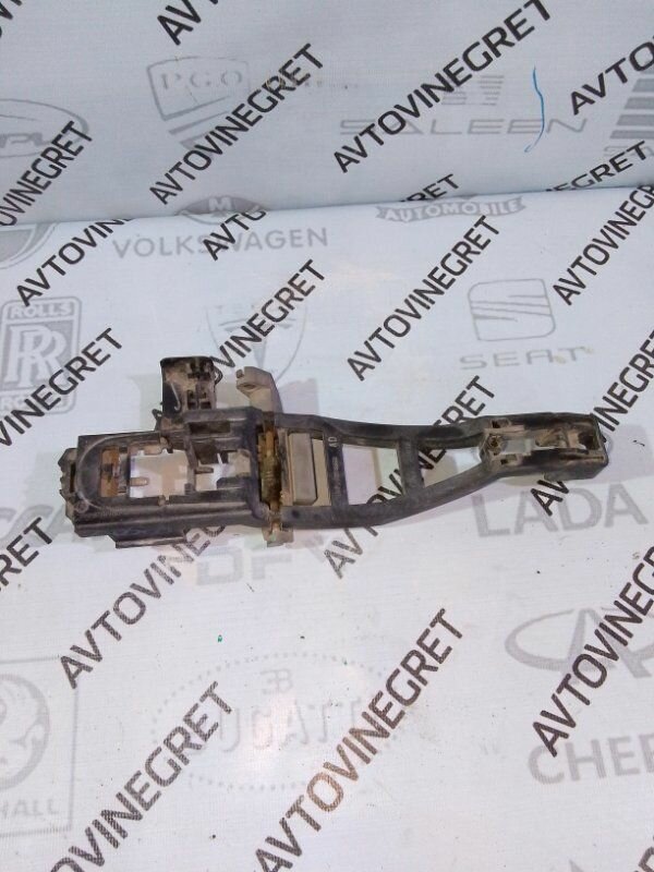 Кронштейн ручки двери задней правой Ford Focus 2 Б/У с пробегом