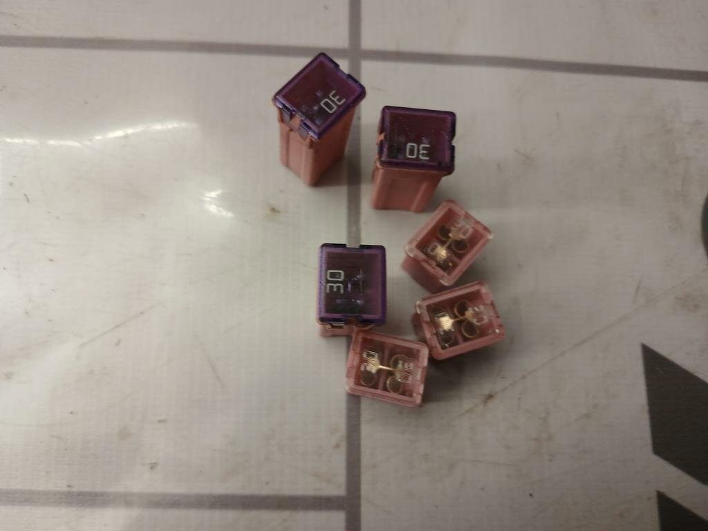 Предохранитель Chery QQ6 S21 07-10