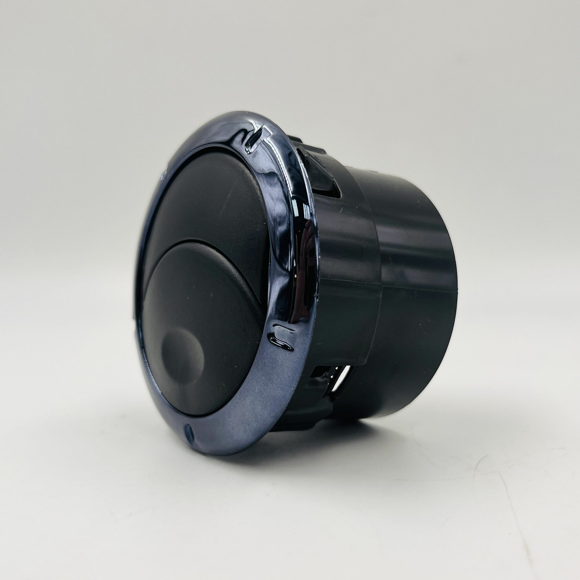 Дефлектор (сопло) вентиляции салона подходит для Лада Ларгус, Renault Logan, Duster, Sandero