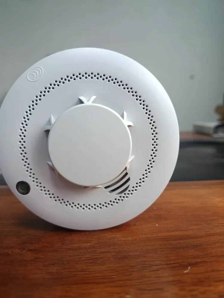 Дымовой извещатель