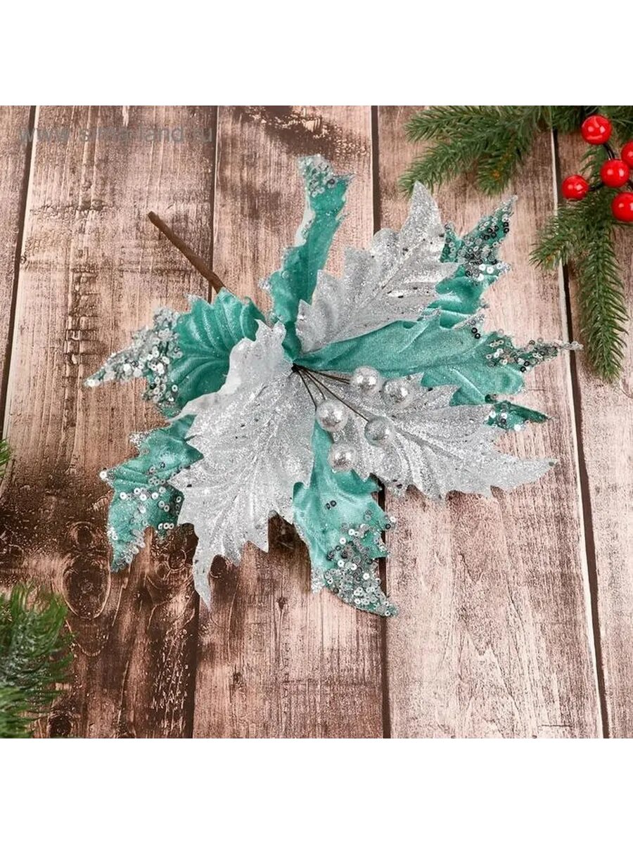 Зимний цветок: декоративное украшение бирюза