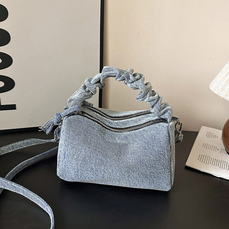 Простая и стильная универсальная женская сумка для повседневного использования, новинка весны 2026 года, из денима с плиссированной текстурой, сумка через плечо.