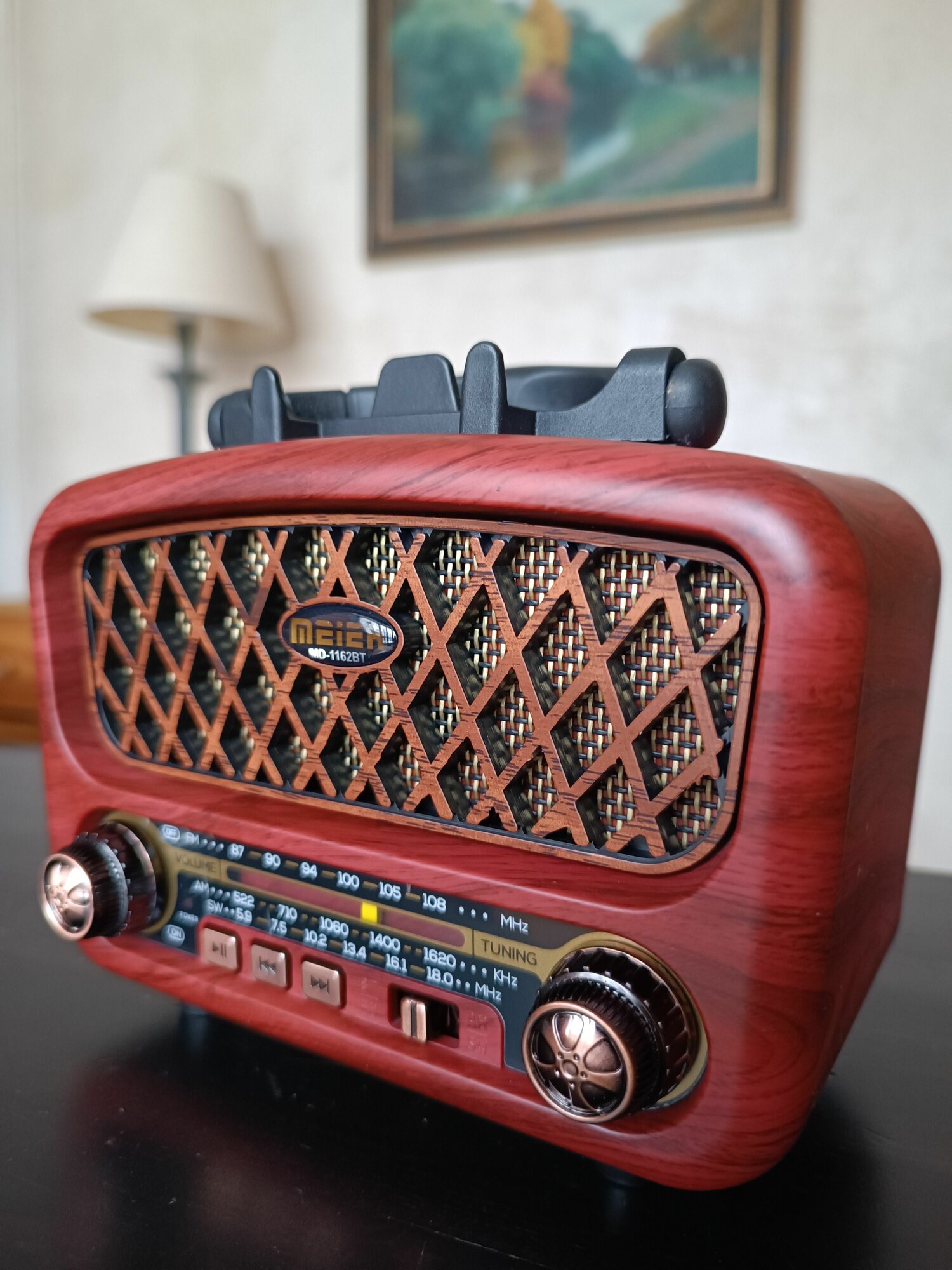 Радиоприемник в ретро стиле Meier MD-1162BT USB, MP3, Bluetooth