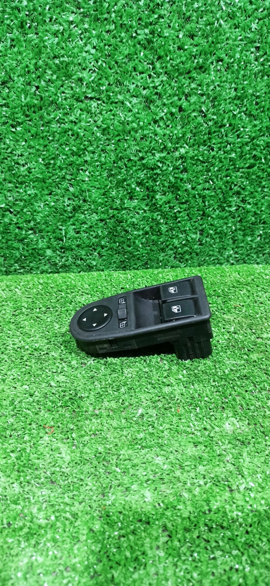 Блок управления стеклоподъемниками Lada Granta Б/У с пробегом